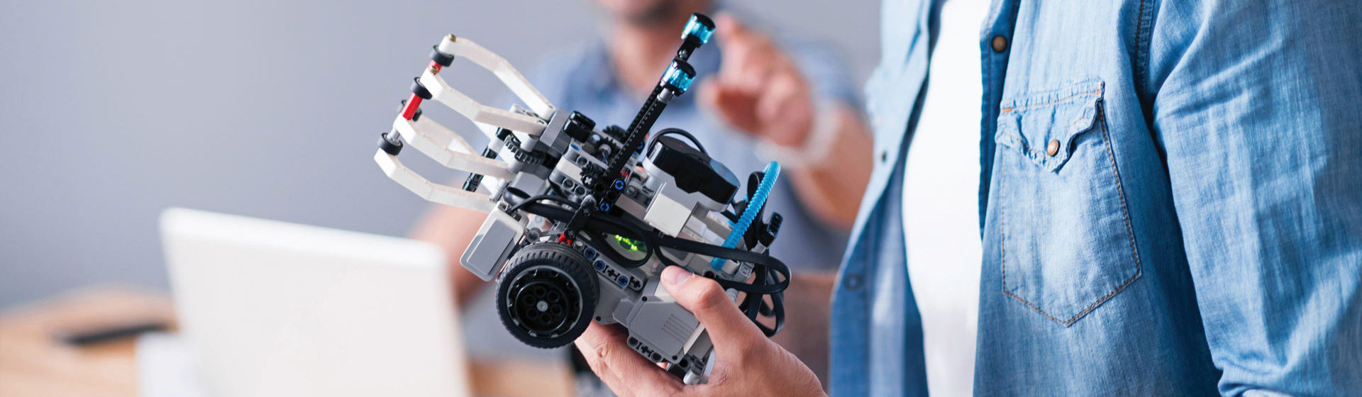 Seven Essentials That Will Propel AI From Fantasy To Reality | Infosys